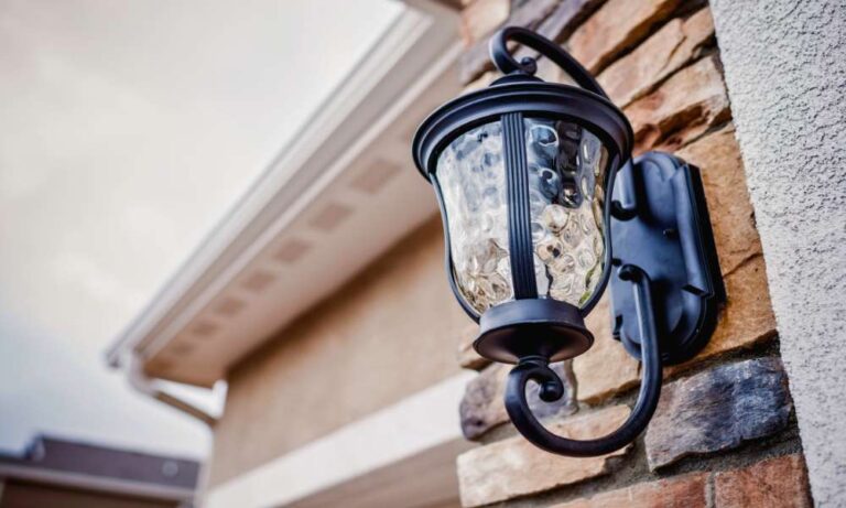 What Is The Best Material For Outdoor Lighting Fixtures