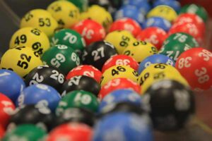 How To Rack Pool Balls - Wakeful Home